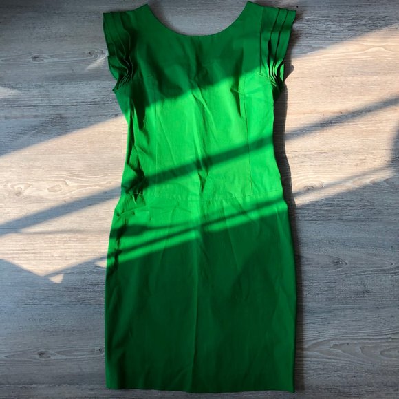 Dresses | Gorgeous Emerald Green Body Dress | Poshmark